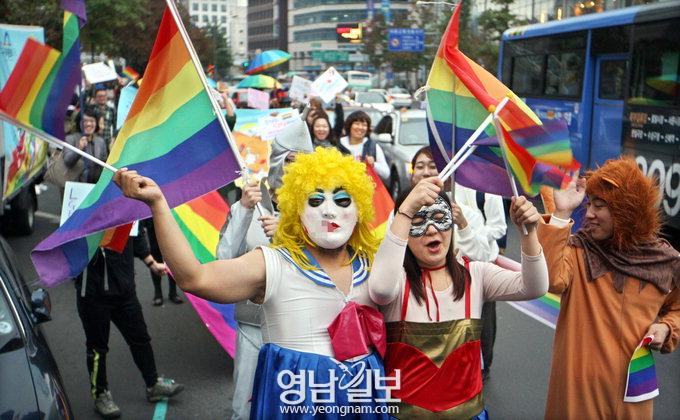 대구 퀴어문화축제 동성로 일대서 개최 영남일보 사람과 지역의 가치를 생각합니다