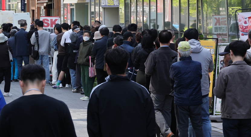 SKT “유심 보호서비스 2천411만명 가입…104만명 교체 완료” | 영남일보 - 사람과 지역의 가치를 생각합니다.